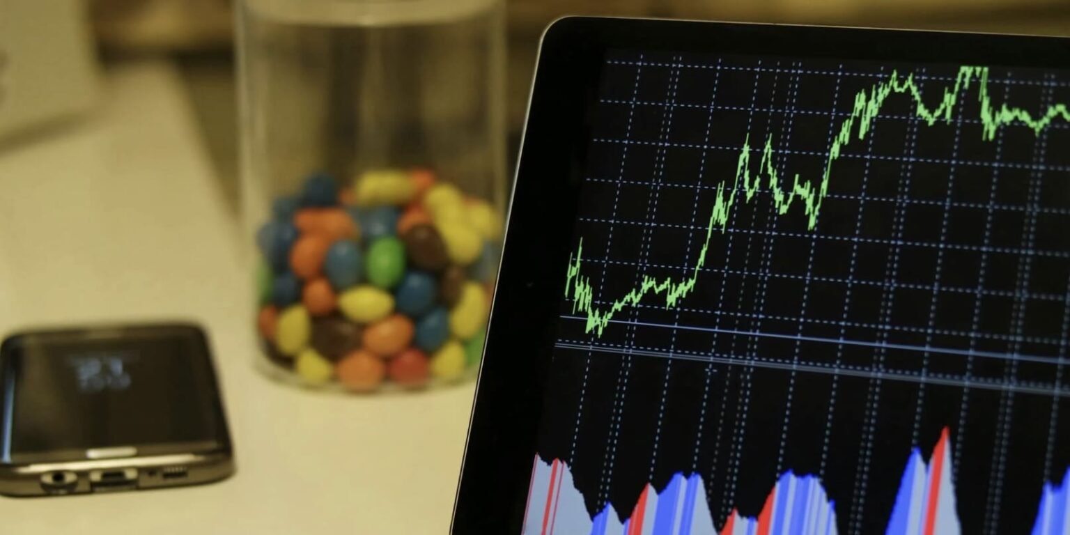 Perbedaan Balance dan Equity dalam Forex Trading - Invesnesia